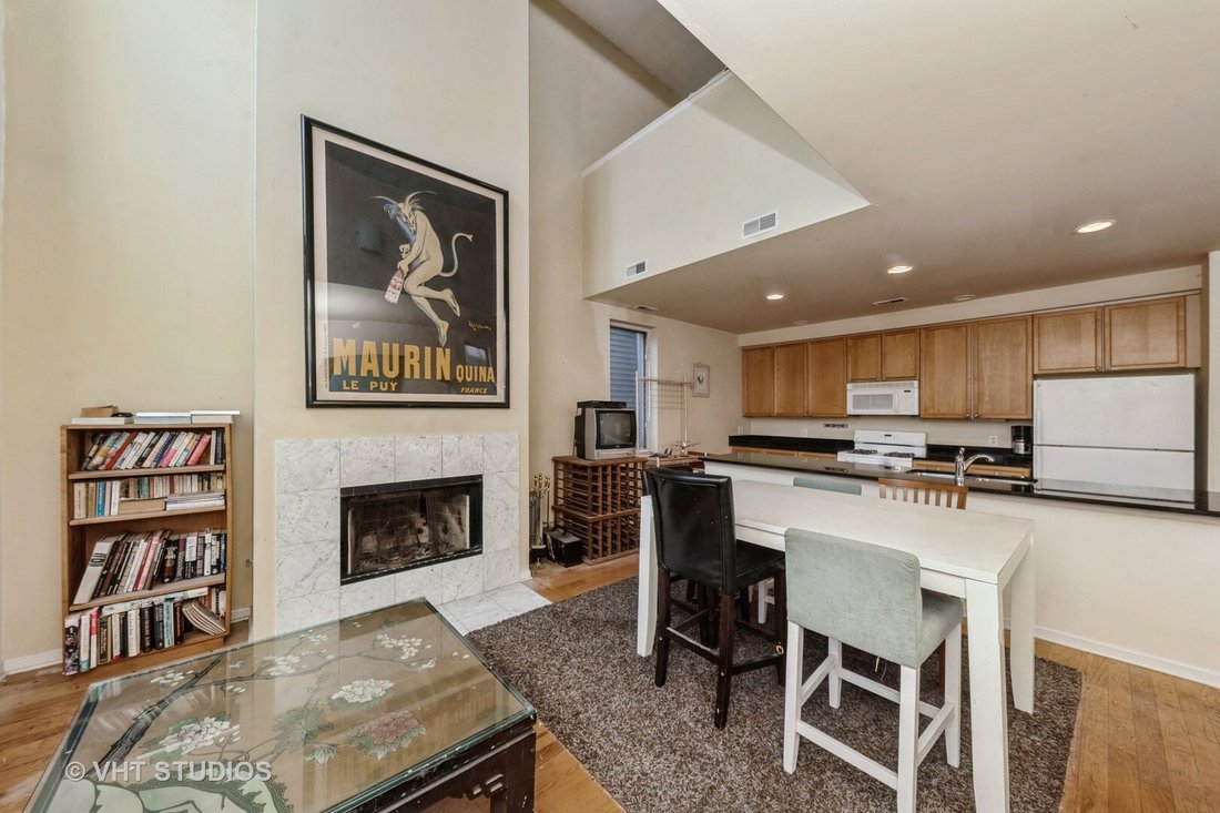 Rare Tri Level Penthouse In Chicago, Illinois, United States For Sale ...