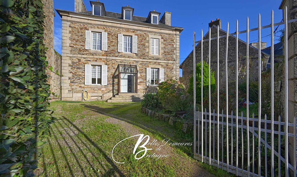 A Vendre Belle Maison Bourgeoise Tréguier In Tréguier, Brittany, France ...