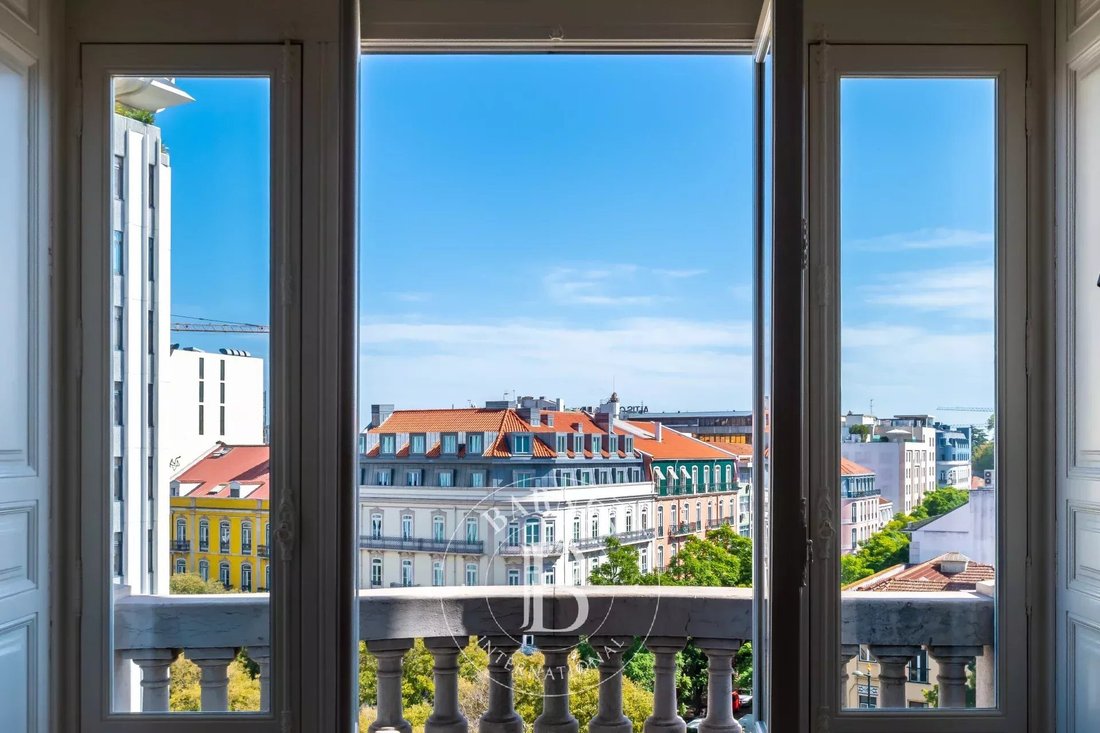 Exceptionally Renovated Apartment In Lisbon, Lisbon, Portugal For Sale ...