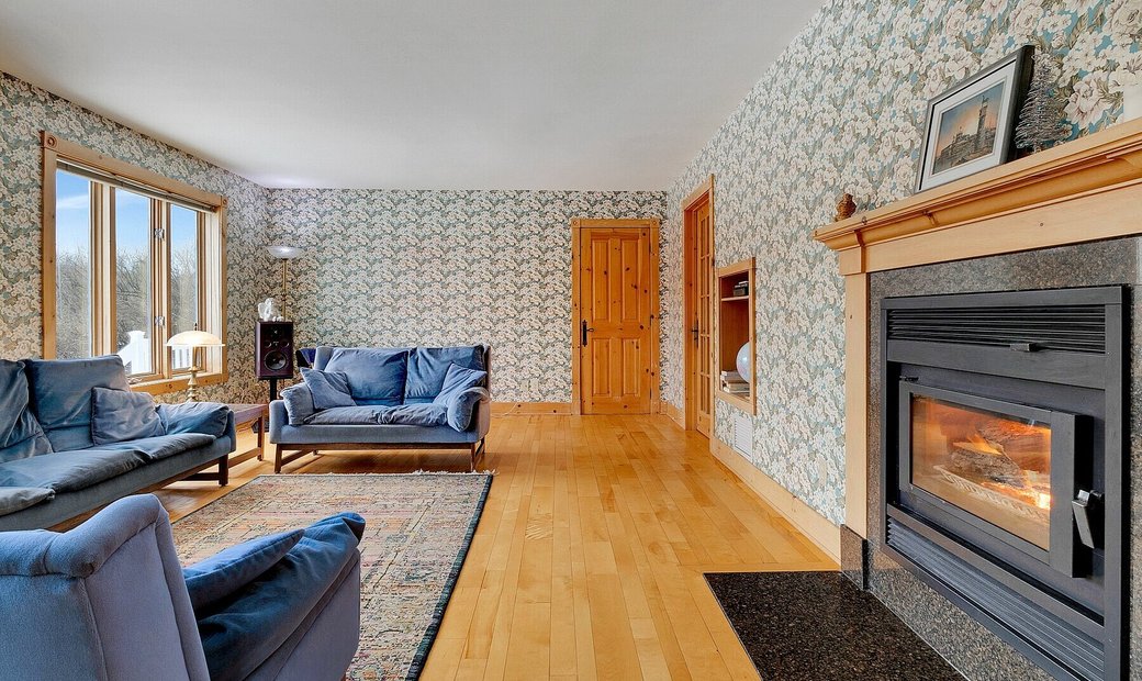 Austin, Estrie In Austin, Quebec, Canada For Sale (14970237)