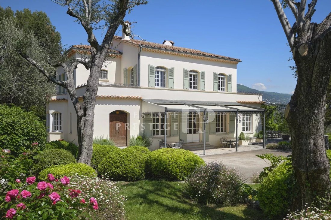 Grasse A Perfumer's Mansion In Grasse, Provence Alpes Côte D'azur ...