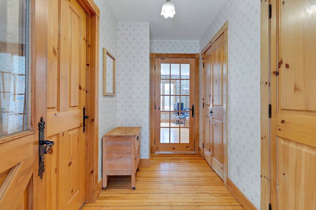 Austin, Estrie In Austin, Quebec, Canada For Sale (14970237)