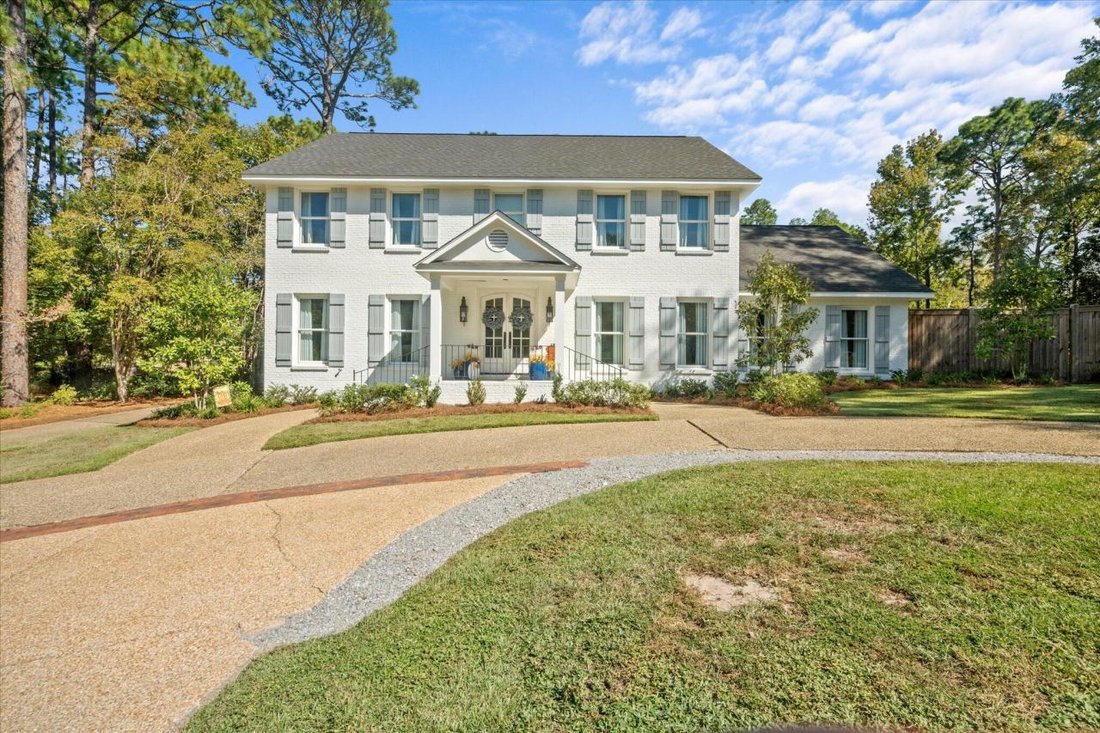 Two Story Home With Refined Elegance In Hattiesburg, Mississippi ...