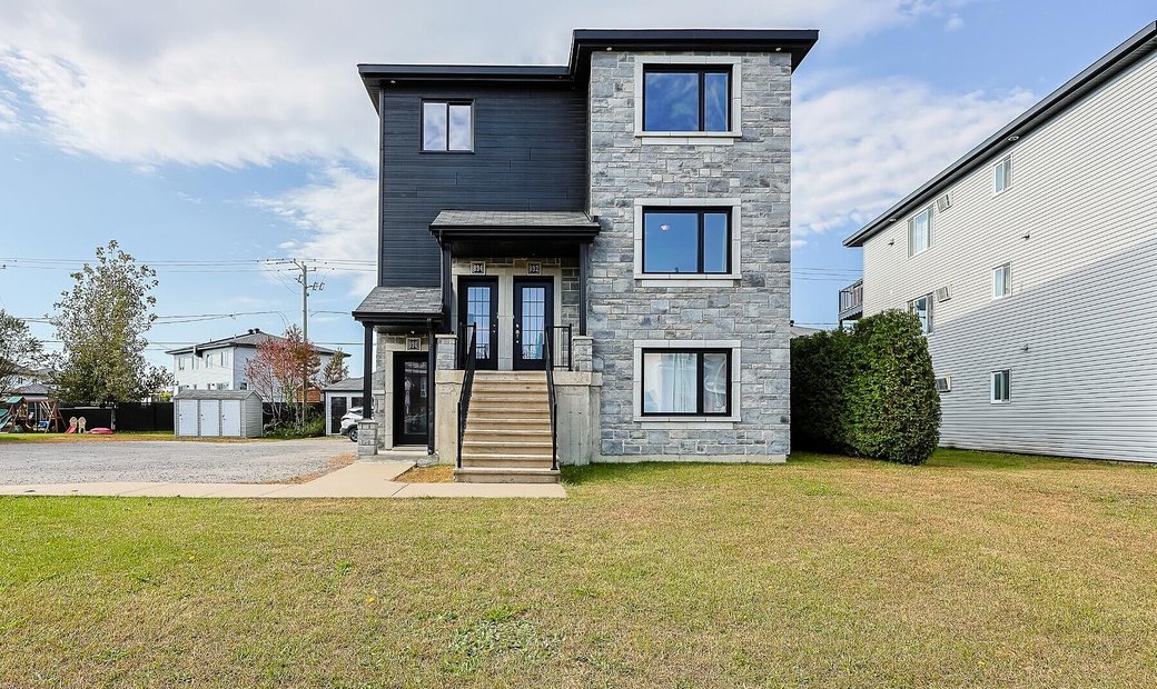 Saint Lin/Laurentides, Lanaudière In Saint Lin Laurentides, Quebec ...