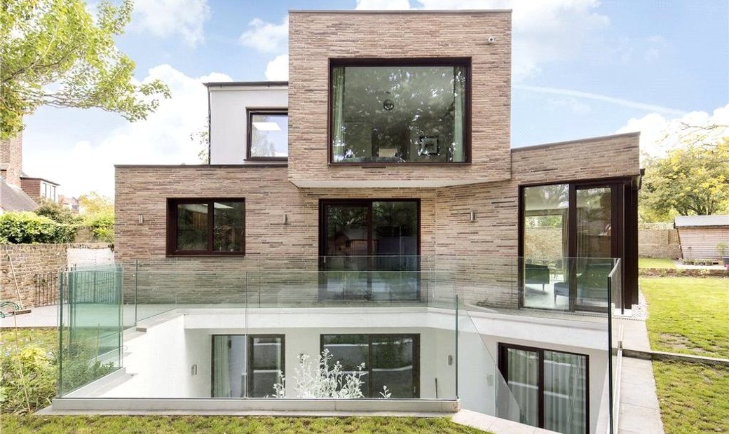 5 Bedroom Detached House For Sale In London In London, England, United ...