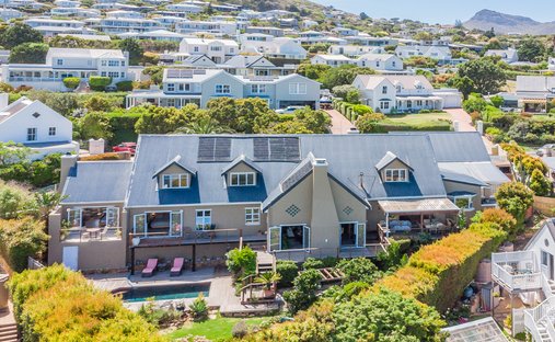 Luxury houses with garden for sale in Noordhoek, Cape Town, Cape Town ...