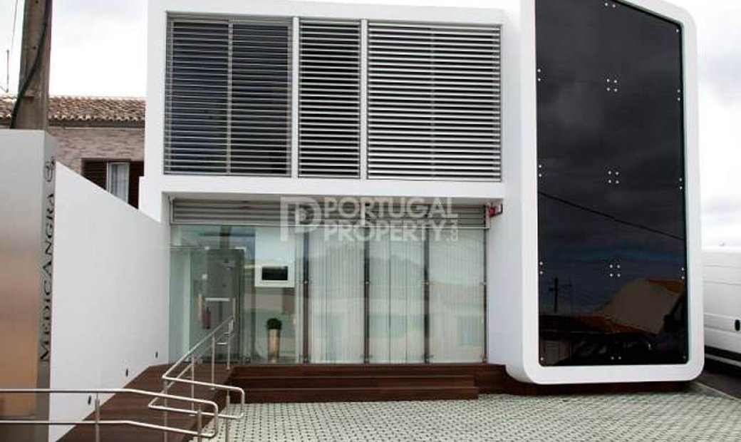 Magnificent Building In Azores, Portugal For Sale (14985979)