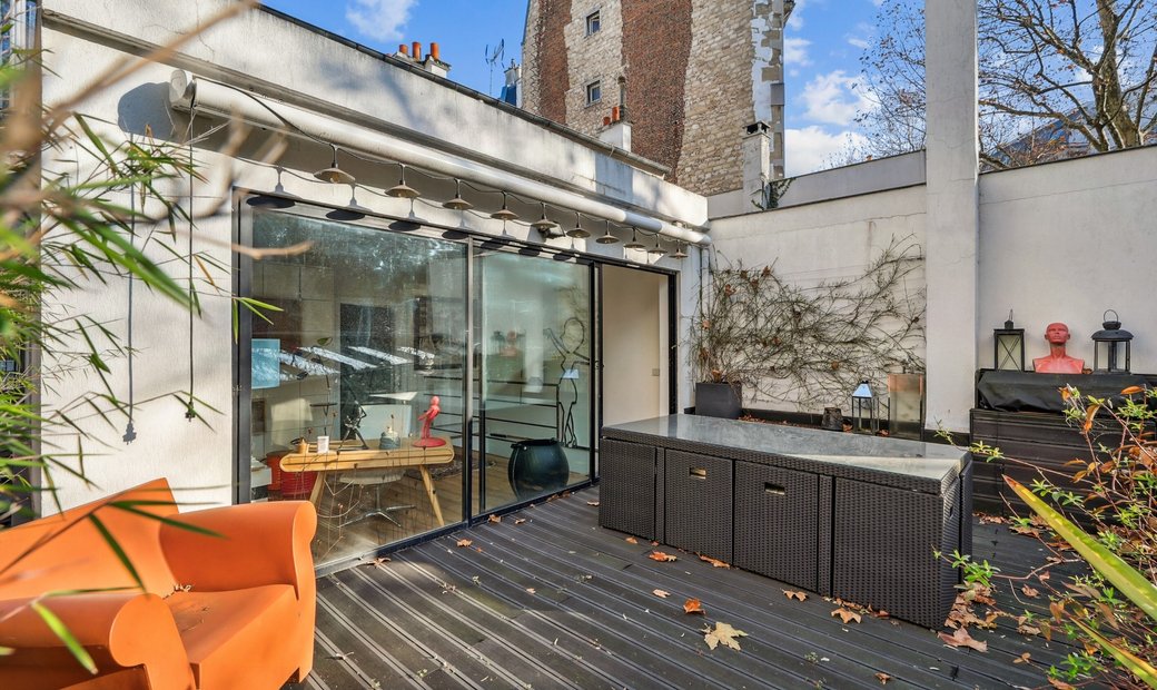 2 Bedrooms Single Family Detached In Paris, île De France, France For ...
