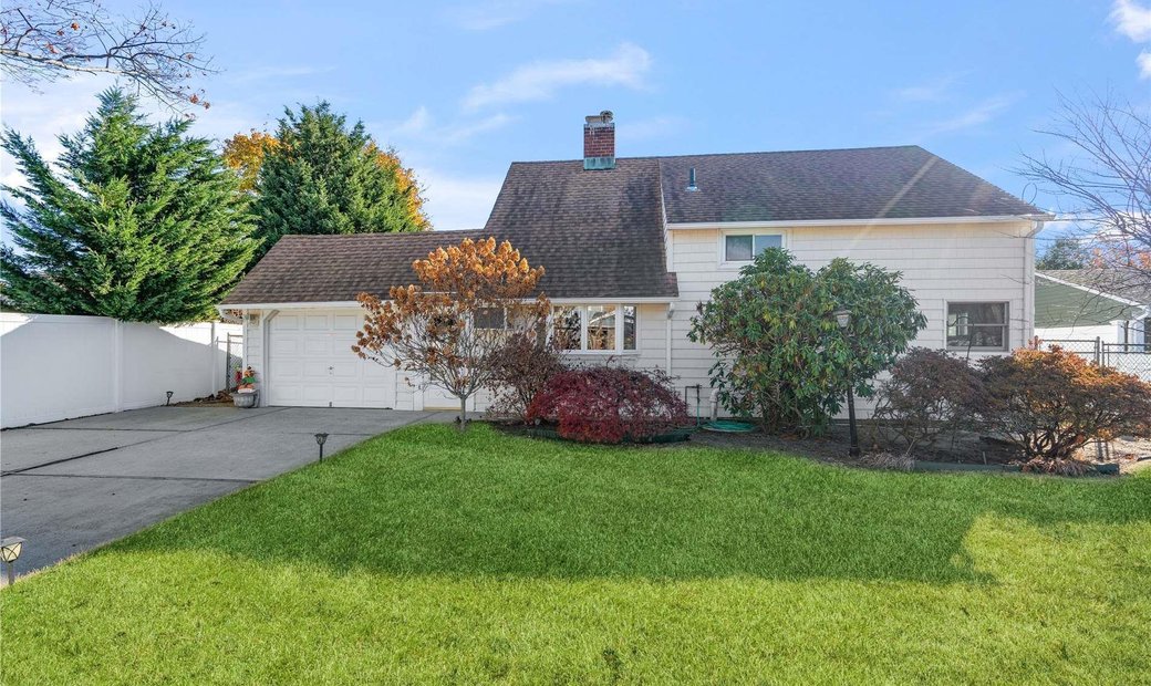House Hempstead In Wantagh, New York, United States For Sale (14987570)
