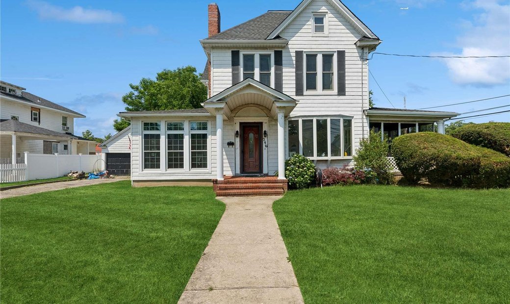 House Hempstead In Freeport, New York, United States For Sale (14987309)