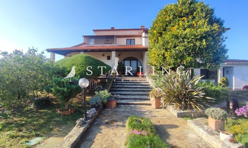 House Veli Vrh, Pula, 500m2 In Pula, Istria County, Croatia For Sale ...