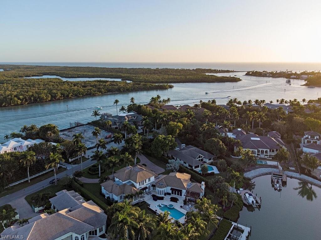 Refreshed Waterfront Estate In Prestigious In Naples, Florida, United ...