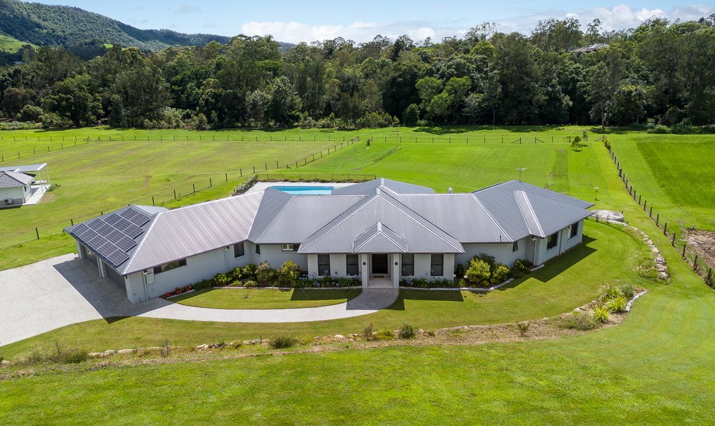 Sophisticated Country Living In Samford Valley, Queensland, Australia ...