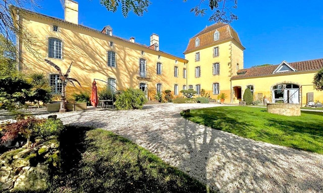 Magnificent 1600 Mâ² Chã¢Teau With Breathtaking In Marciac, Occitanie ...