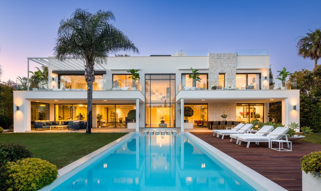 An Award Winning Modern Villa Designed By In Elviria Cabopino, Marbella ...