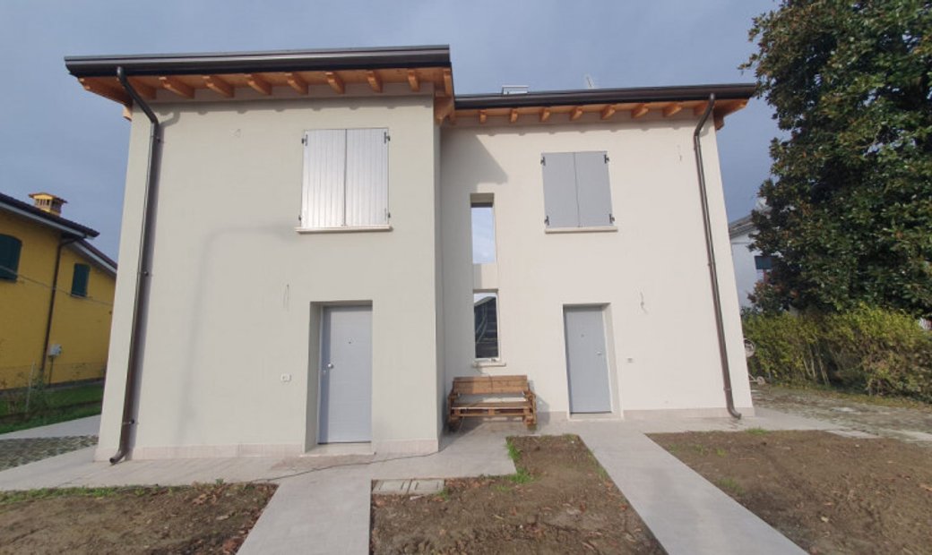 Modena Terraced House In Cavezzo, Emilia Romagna, Italy For Sale (14997084)