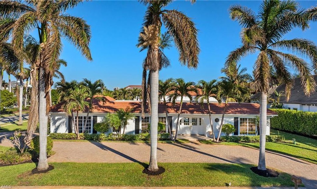 503 Neapolitan Way In Naples, Florida, United States For Sale (14999090)