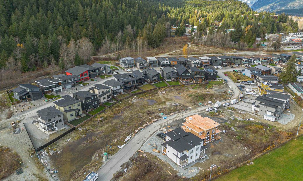 Pemberton Land In Pemberton, British Columbia, Canada For Sale (14998915)