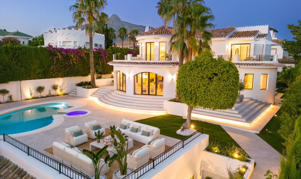 A Refined Residence In Marbella's Exclusive Aloha In Marbella ...