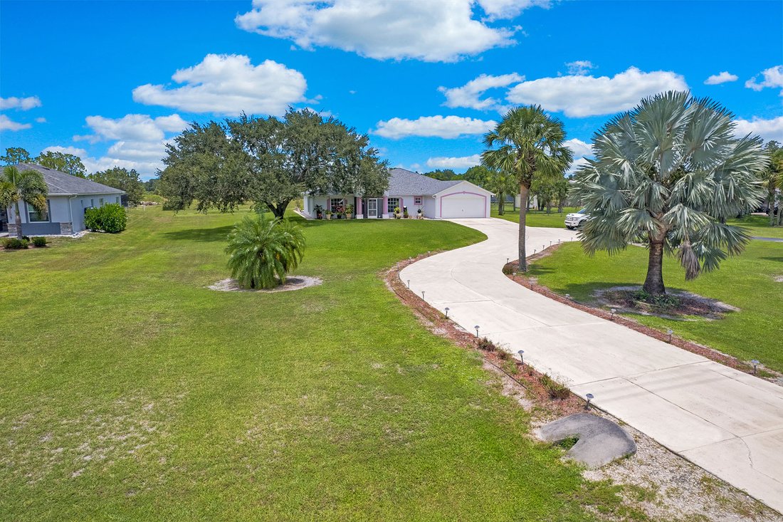 Golden Gate Estates In Naples, Florida, United States For Sale (15001219)