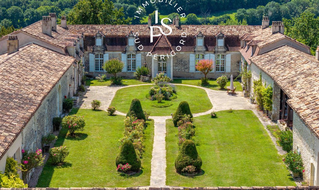 Elegant Countryside Chateau In Monflanquin, Nouvelle Aquitaine, France ...