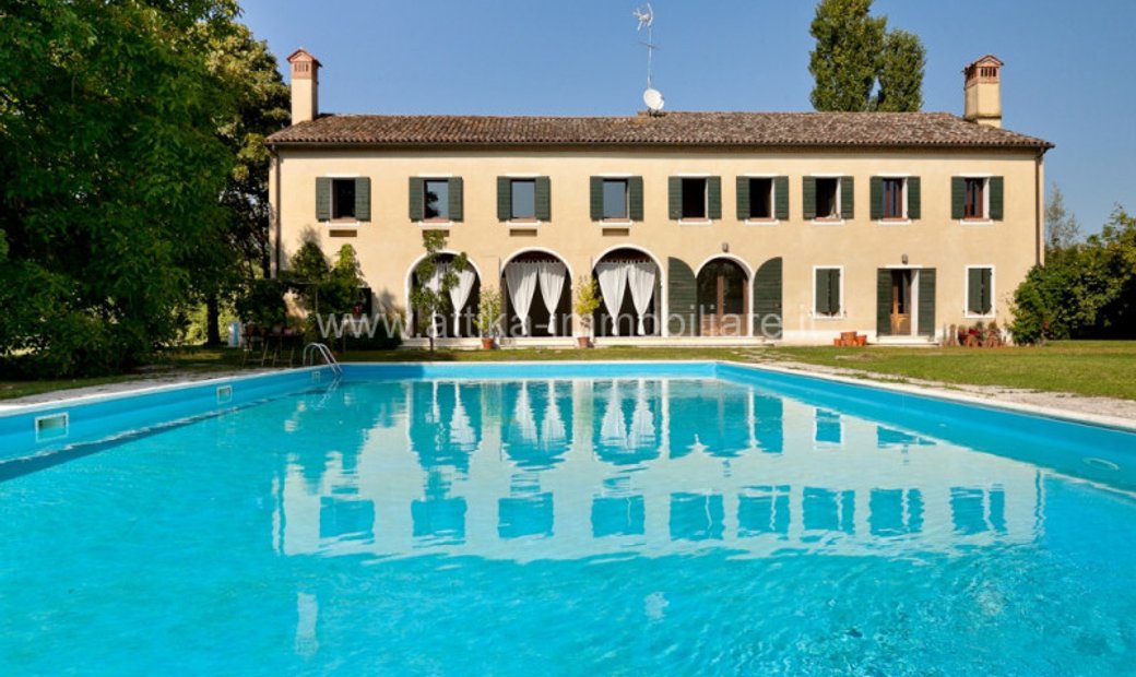 Splendid Historic Farmhouse For Sale In In Quarto D'altino, Veneto ...