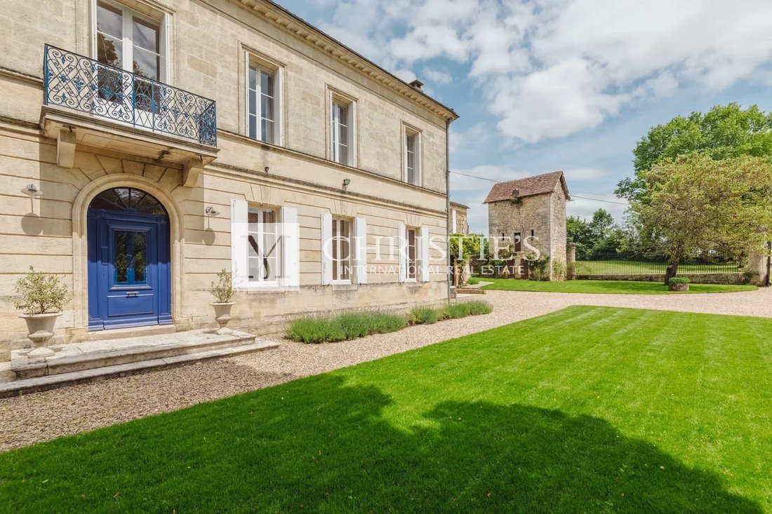 Perfect French Country Estate Near Bordeaux In La Dominelais, Brittany ...