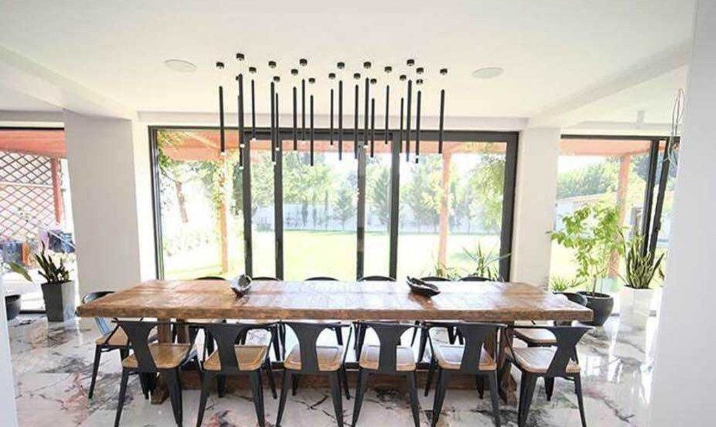 Luxurious Villa With Pool And Entertainment Area In Tbilisi, Tbilisi ...