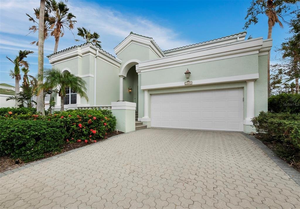 4 Bedrooms Single Family Detached In Longboat Key, Florida, United ...