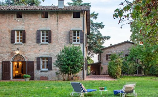 Luxury houses with pool for sale in Reno Centese, Emilia-Romagna, Italy ...
