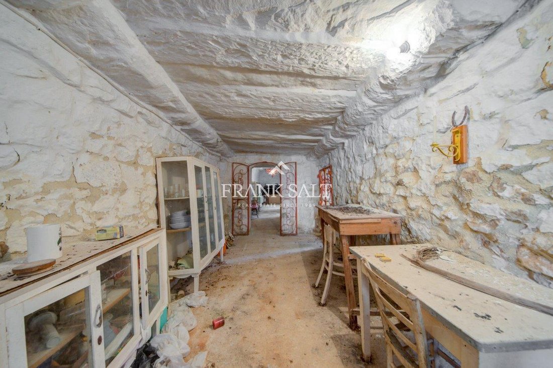 Farmhouse In Safi | 09 Gudja, Luqa, Zurrieq Zone In ħal Safi, Malta For ...