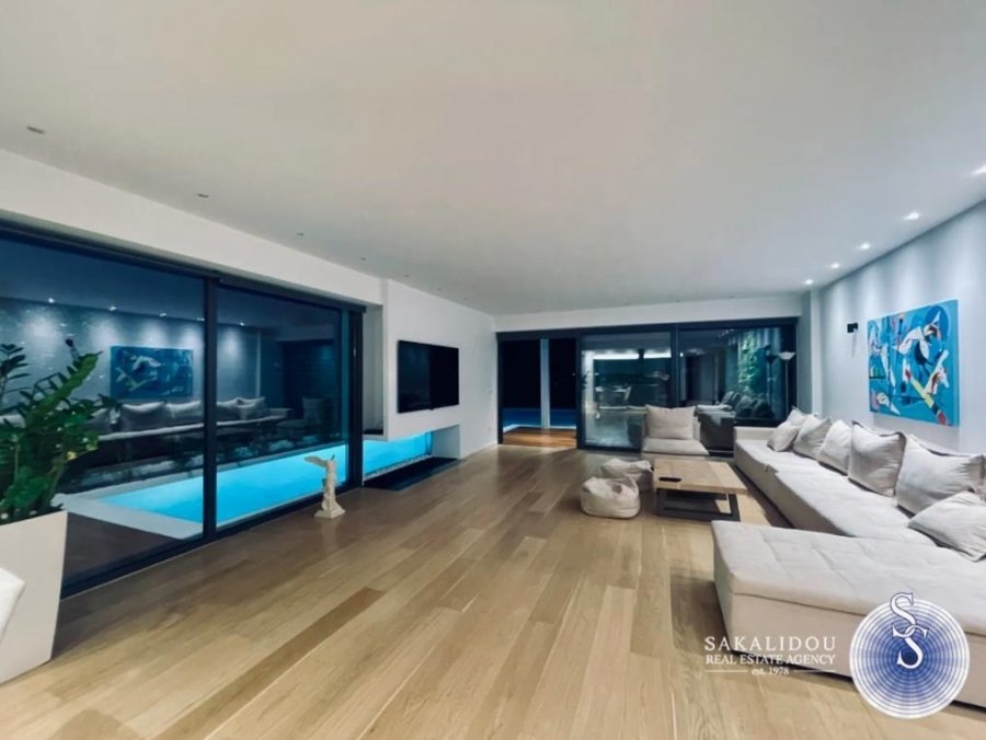 Minimal Maisonette In Elliniko, Decentralized Administration Of Attica ...