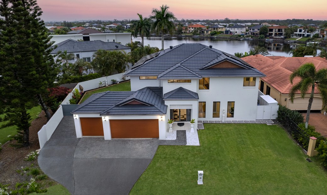 The Ultimate Family Haven In Helensvale, Queensland, Australia For Sale ...