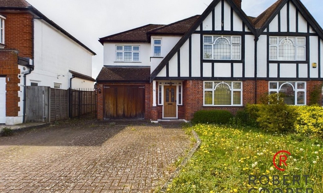 House, Burwood Avenue, Pinner, Middlesex In Pinner, England, United ...