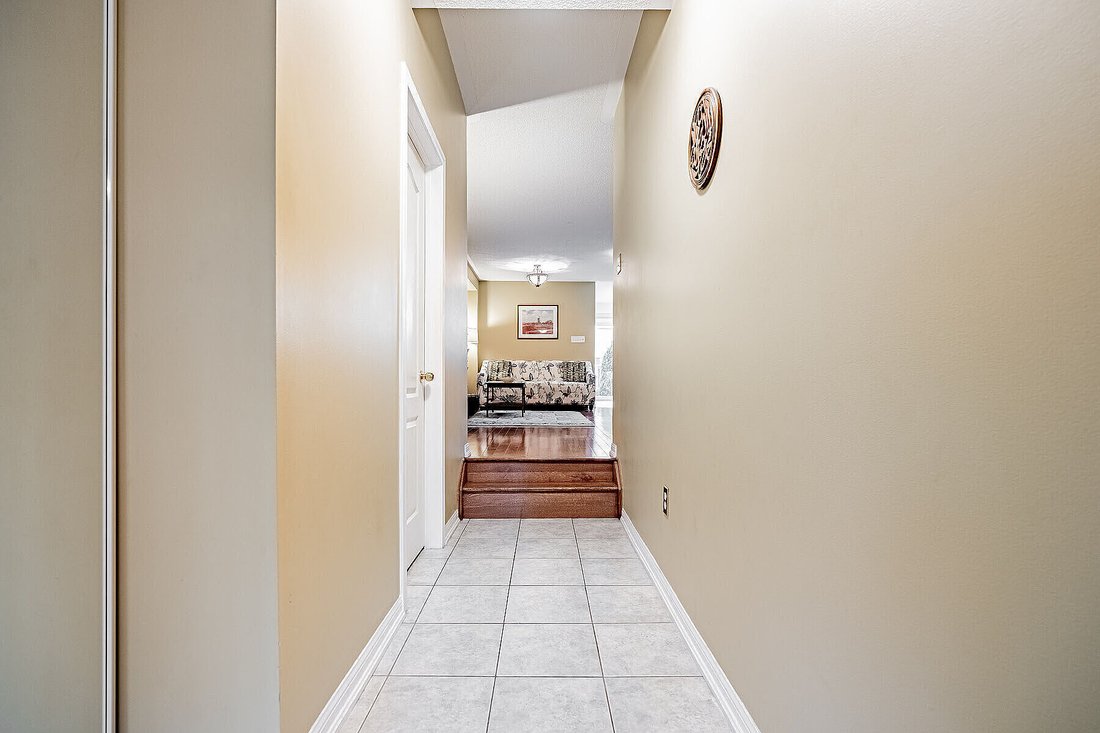 Milton Clarke Halton In Milton, Ontario, Canada For Sale (15019125)