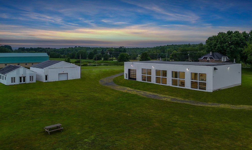 Roxton Pond, Québec In Roxton Pond, Quebec, Canada For Sale (15017847)