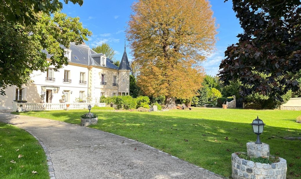 Coubert Bourgeoise In Coubert, île De France, France For Sale (15018831)