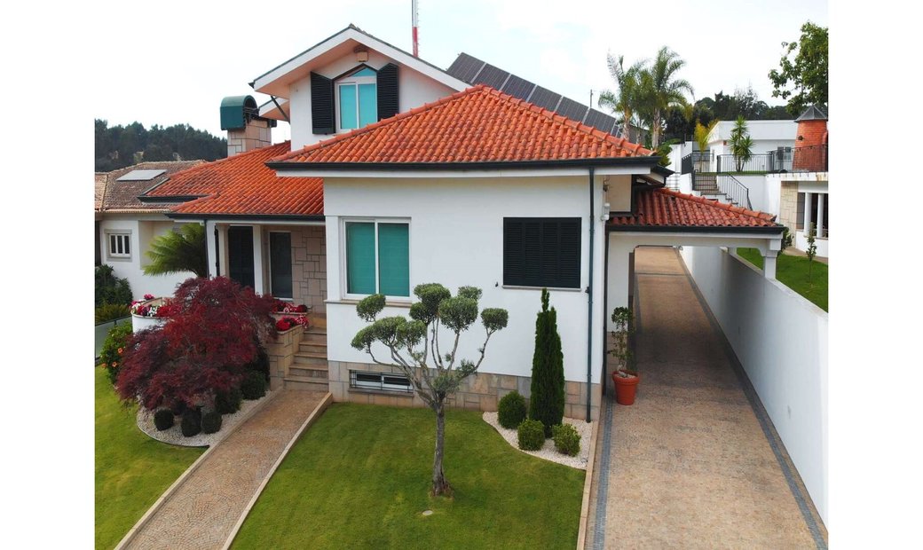 4 Bedroom House With Swimming In Gondomar (Sao Cosme), Valbom E Jovim ...