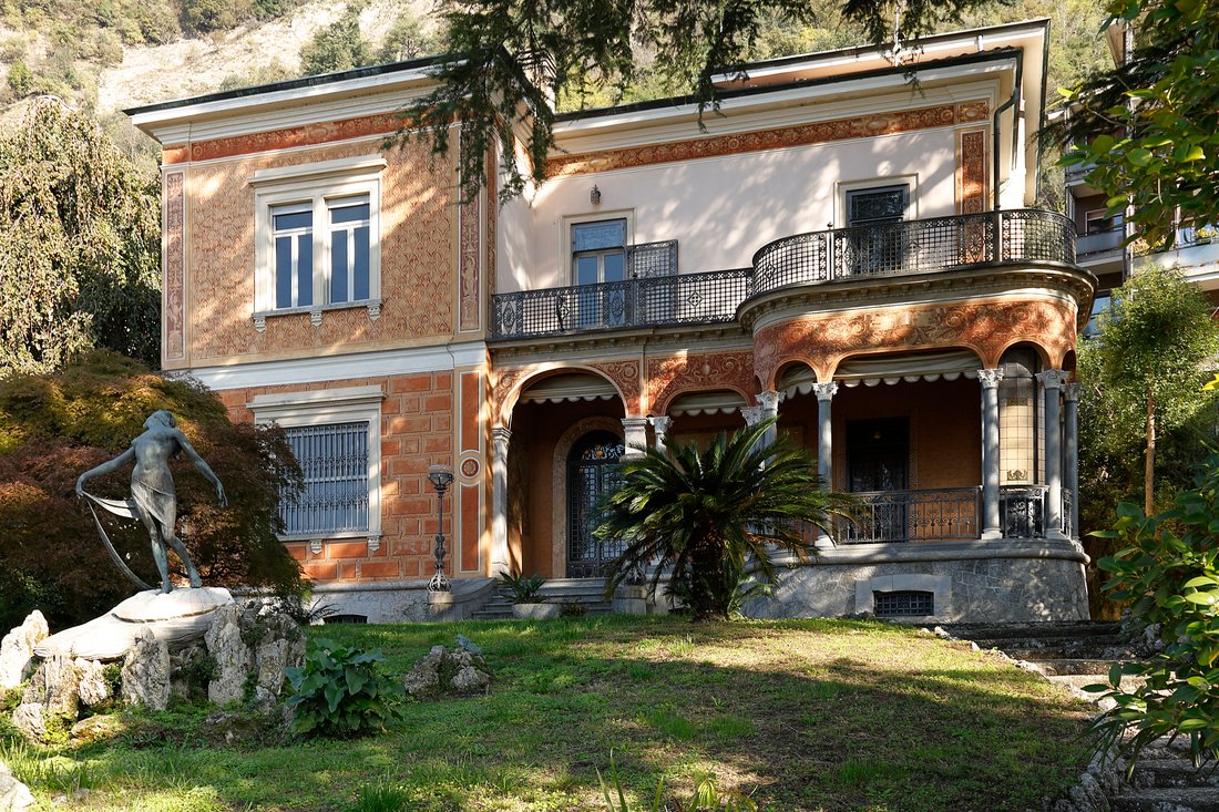 Prestigious Liberty Style Villa In Eastern Lake Center, Como, Lombardy ...