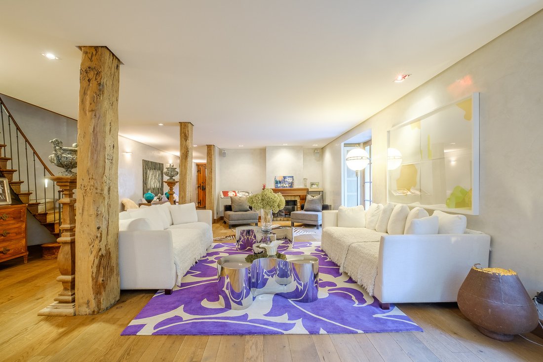 Exclusive Renovated Estate In The Heart Of In Commugny, Vaud ...