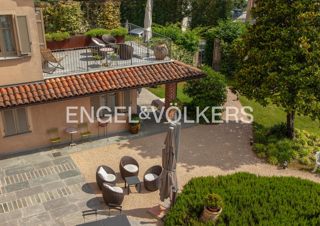 Majestic 18th Century Residence With Breathtaking In Langa, Piedmont ...