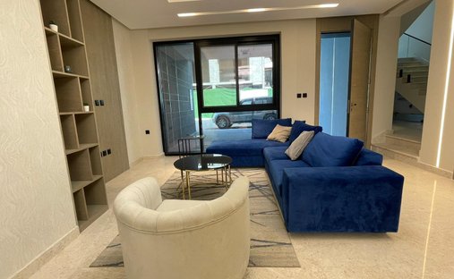 Luxury houses with terrace for sale in Lusail, Doha, Qatar | JamesEdition