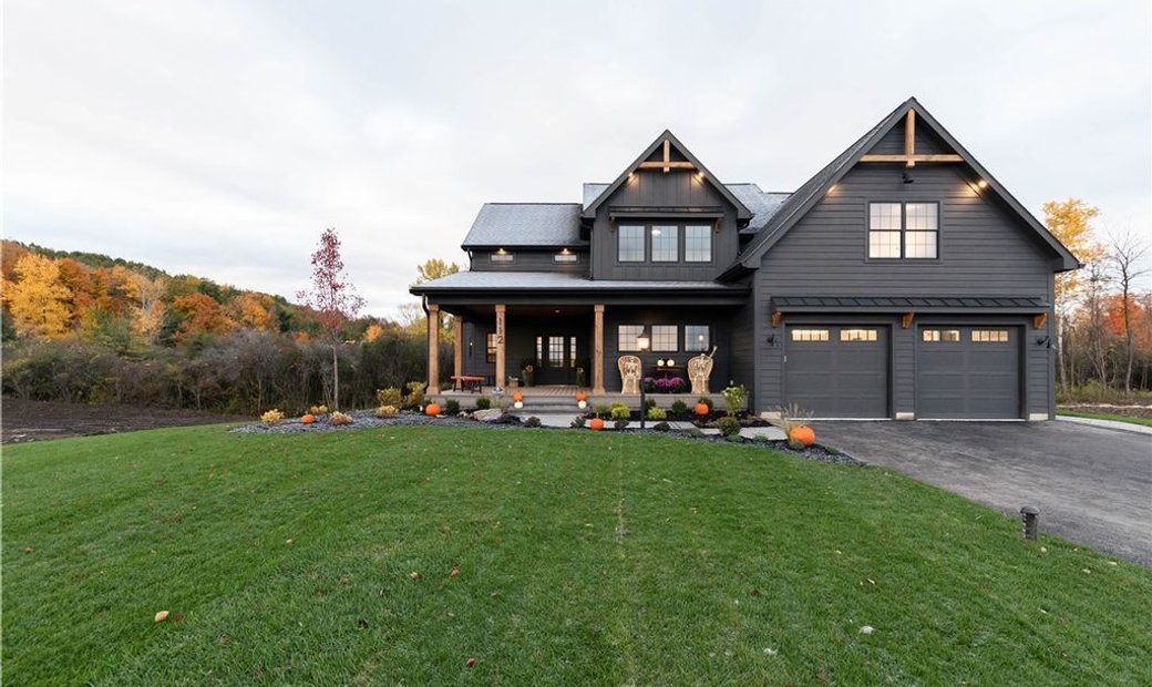 Custom Luxury Home In Mallards Landing In Manlius, New York, United ...