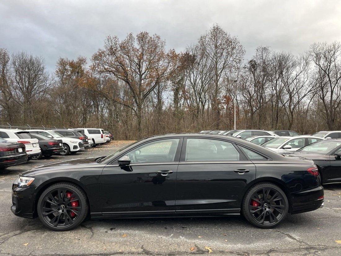 2025 Audi S8 In Mephis, Tn, United States For Sale (14998268)
