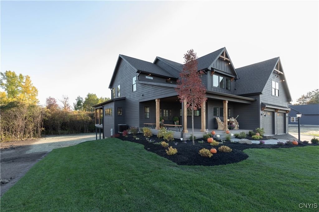 Custom Luxury Home In Mallards Landing In Manlius, New York, United ...