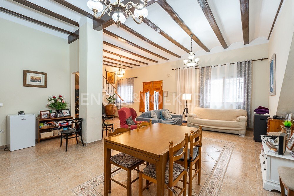 Large Typical House In Cabañal In Valencia, Valencian Community, Spain ...