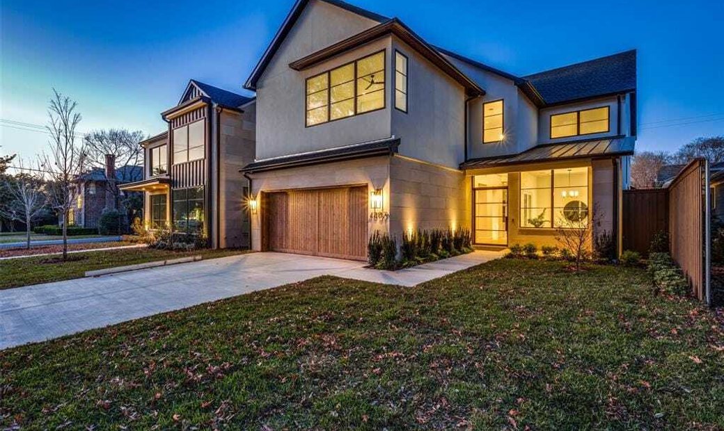 Beautiful New Construction Home In The Desired In Dallas, Texas, United ...