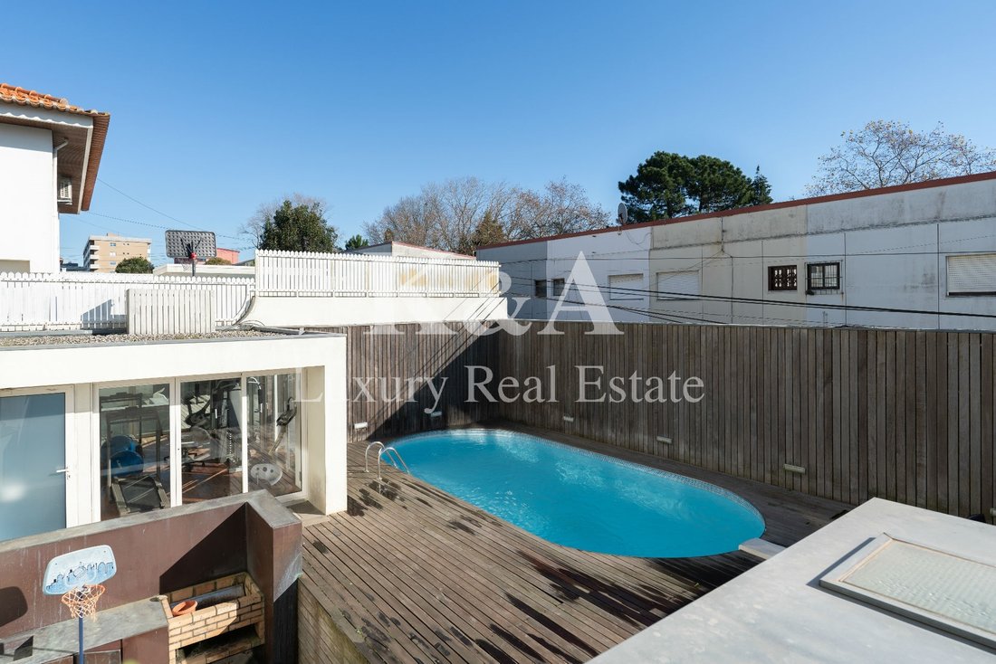 House With Pool, Completely Renovated In In Porto, Porto District ...