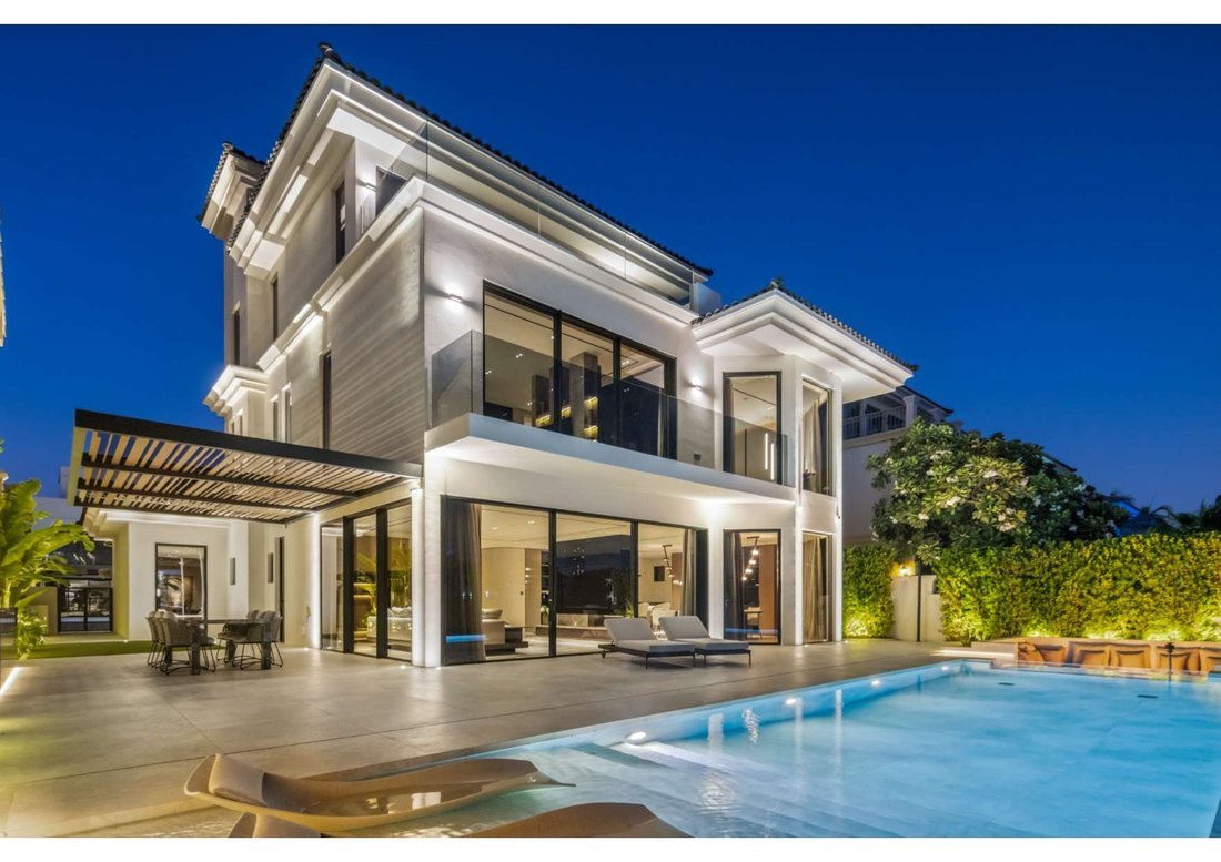 Fully Renovated | G Plus 2 | Palm In Dubai, Dubai, United Arab Emirates ...