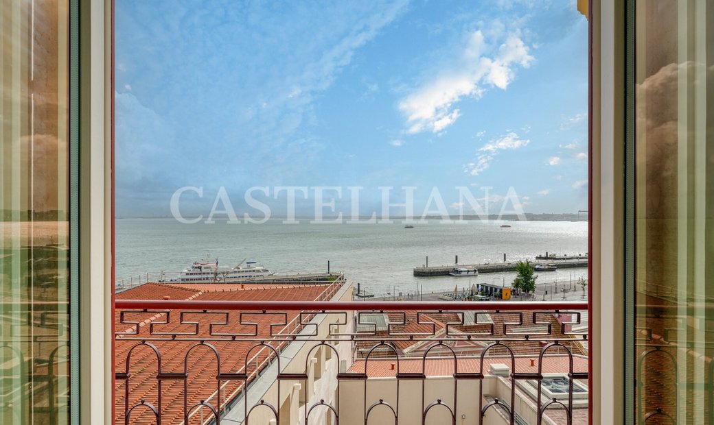 1+1 Bedroom Flat Located In Alfama, Lisbon, With In Lisbon, Lisbon ...